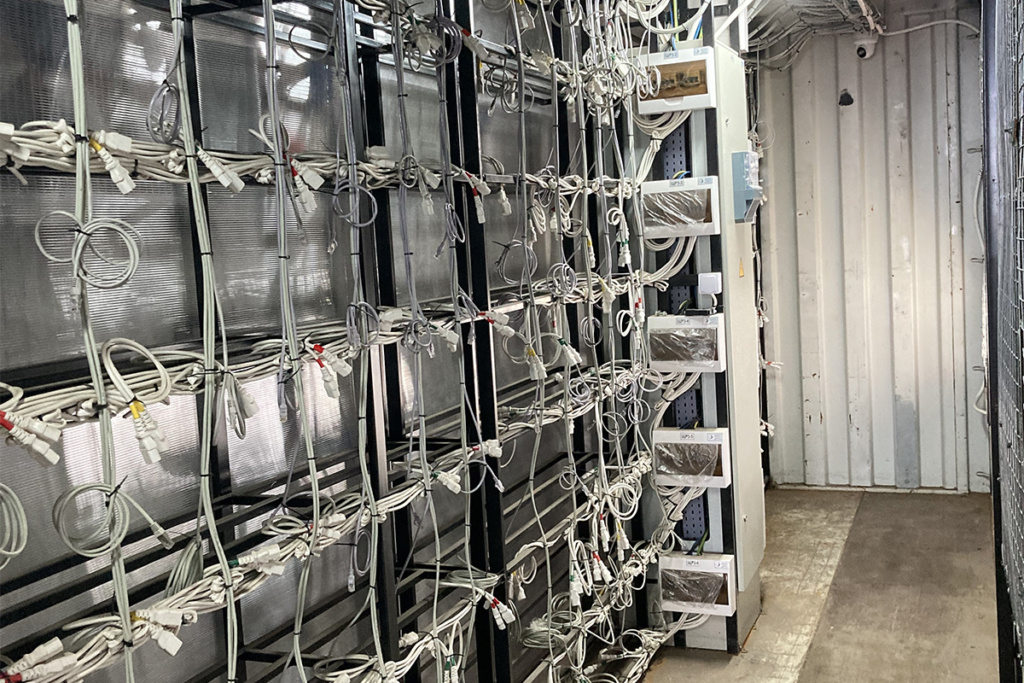 For sale: 40 feet data center ready to ship - Enerhash
